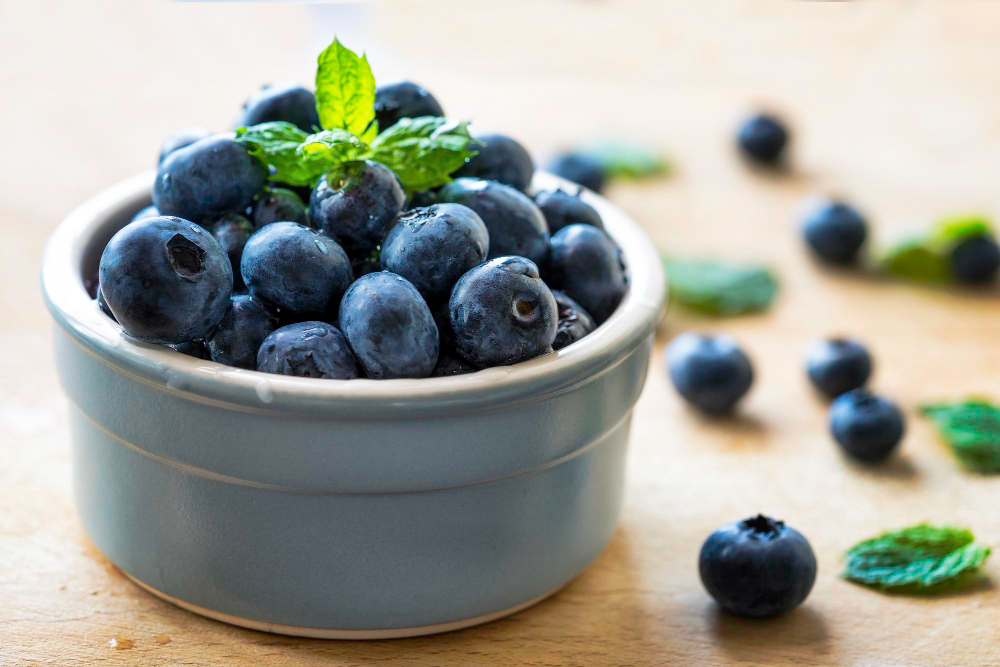 10 Incredible Facts and Benefits of Blueberries for Health - HansCo